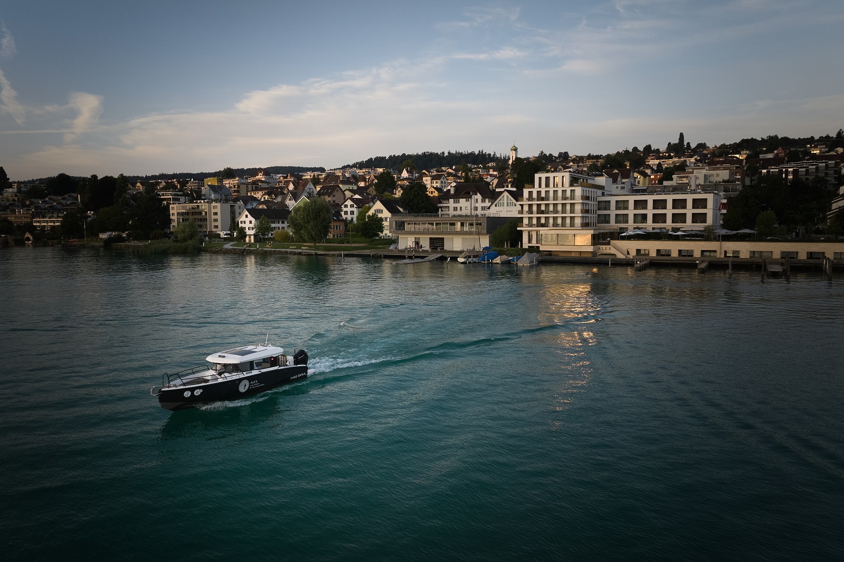 Alex Lake Zurich: Dario Salvel appointed new director and terrace ...